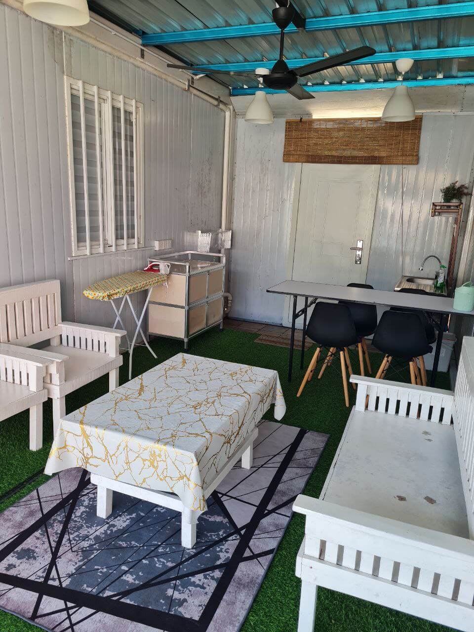 STUDIO ROOM – Cheqma Tiny Chalet